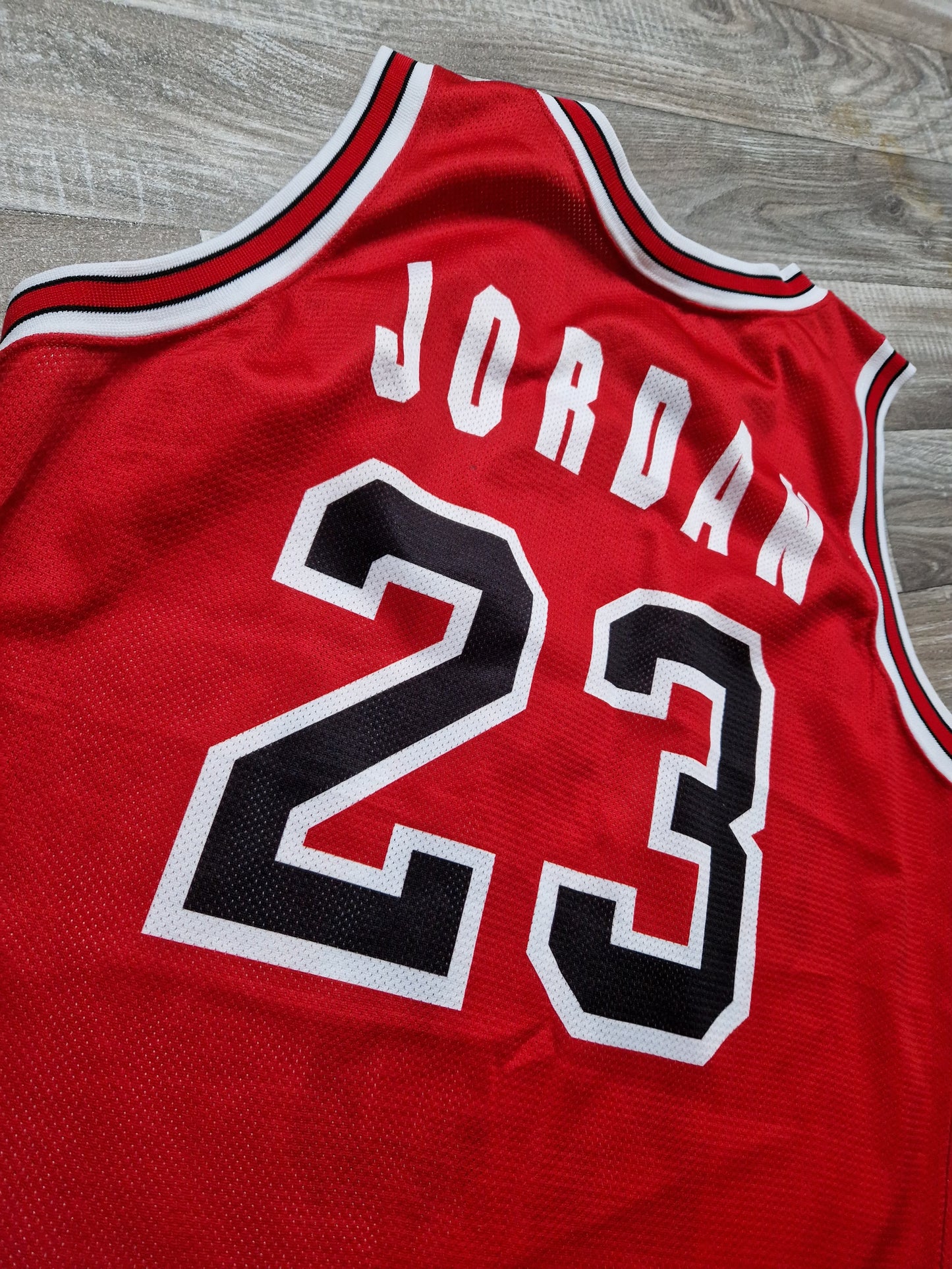 Michael Jordan Chicago Bulls Jersey Size Medium – The Throwback Store